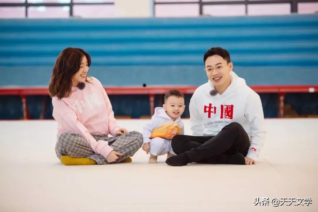 Zou Kai and Zhou Jie, model gymnastics couples love each other, match well and have ...