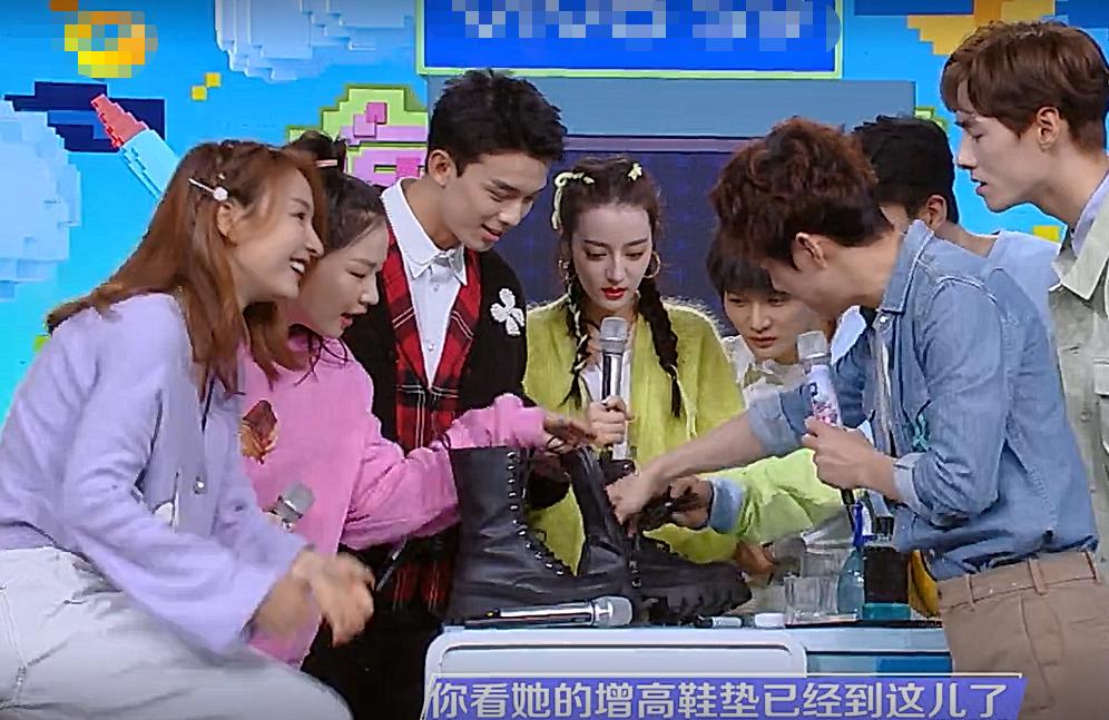 Fang Yilun first boarded the "fast book", and there is a story of some ...