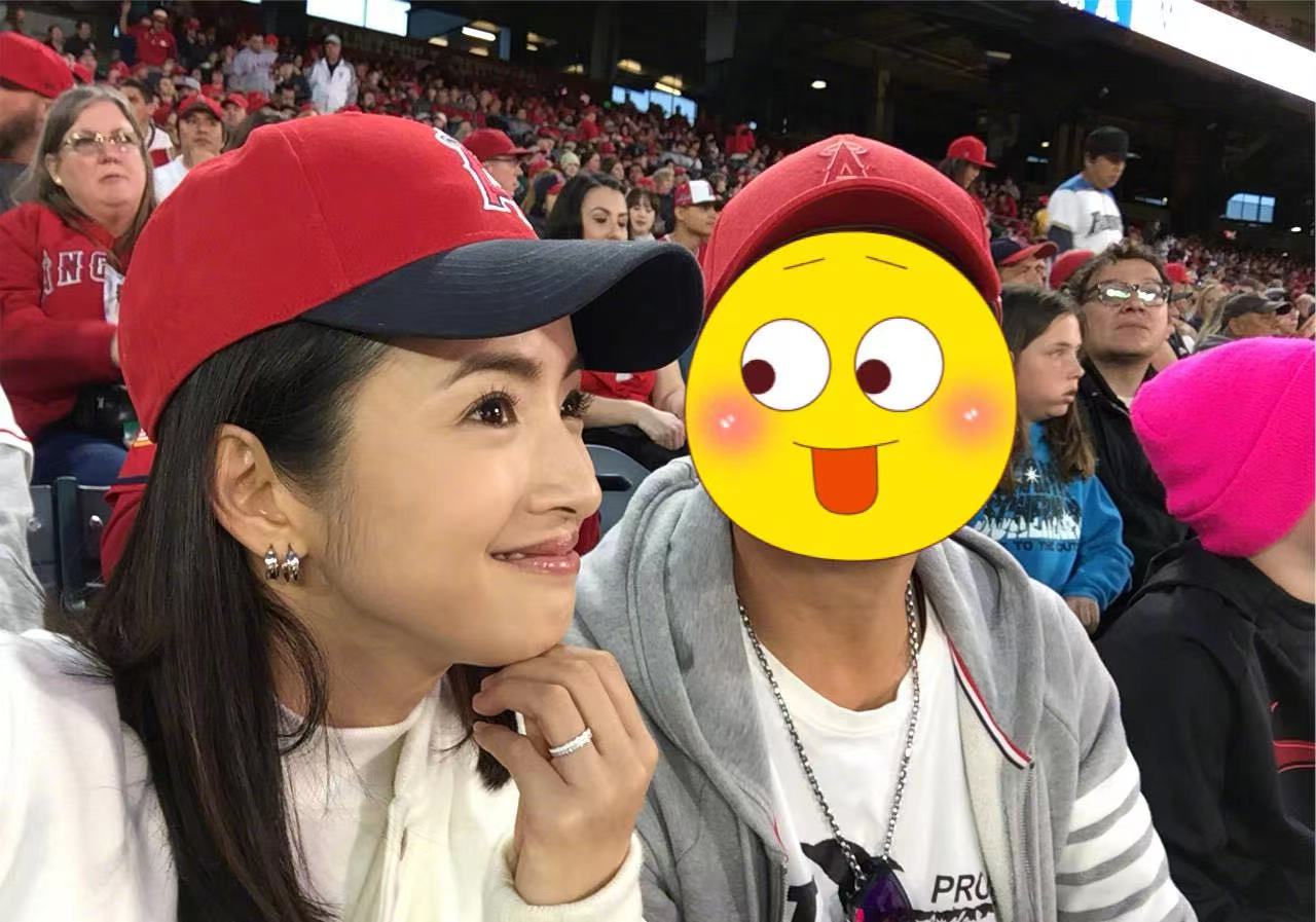 Ariel Lin was revealed to have given birth to a Libra baby yesterday ...