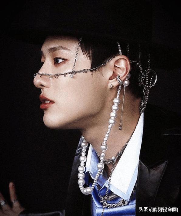 UNIQ, X1 member WOODZ Cao Chengyan won the first place after SOLO debut ...