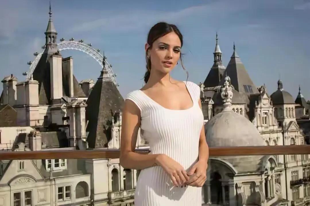 Mexico's national treasure-level popular actress Aisha Gonzalez has a ...