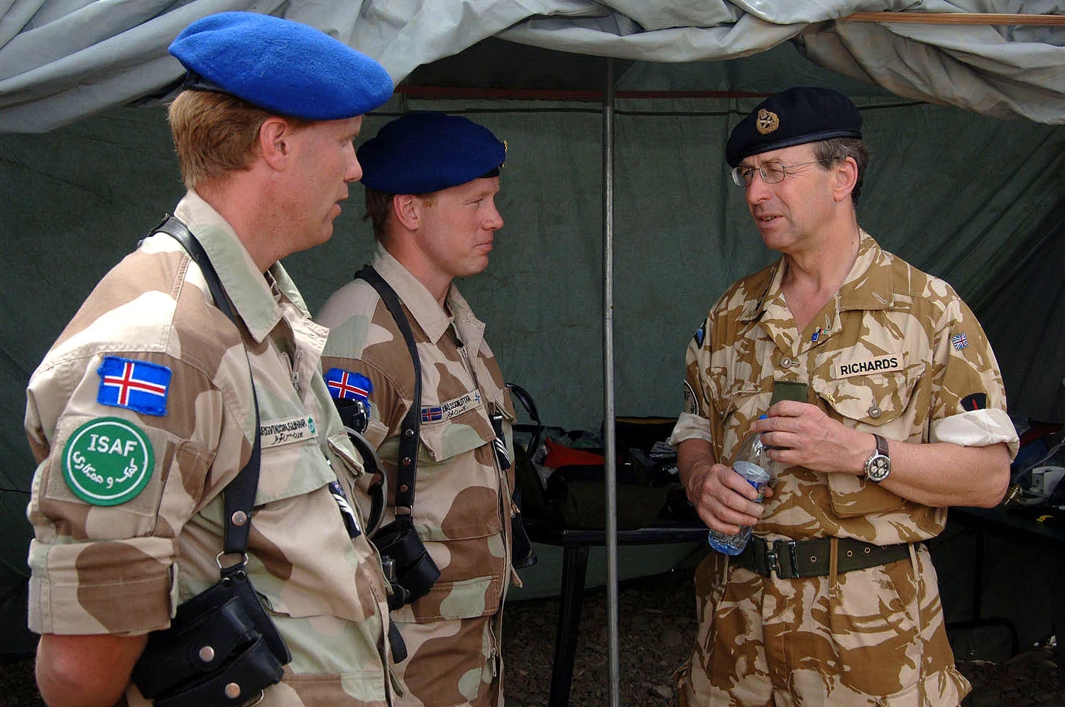 Military rank identification of each country: Iceland - iNEWS