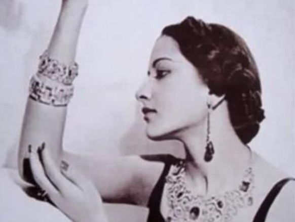 Indian princess Devi, married the royal family with eight sons. In ...