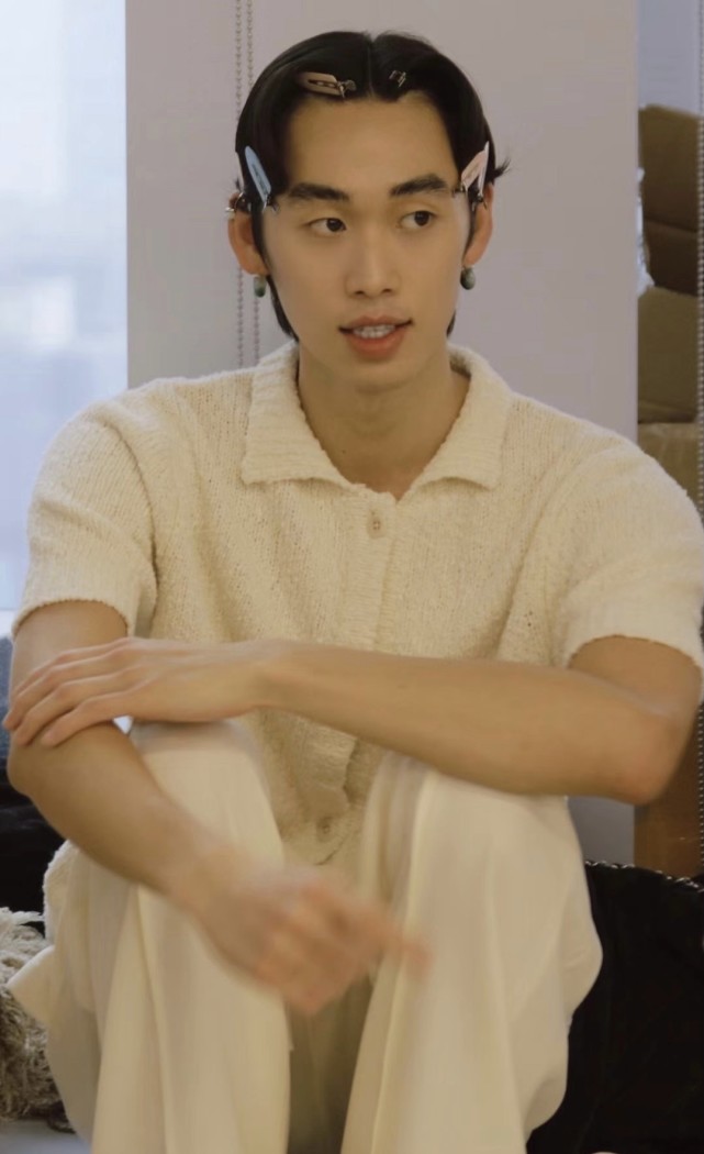 Lin Yilun also became the "old father", and the two sons made their ...