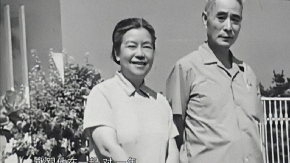 In 1948, a document from the enemy army was captured in the Huaihai ...