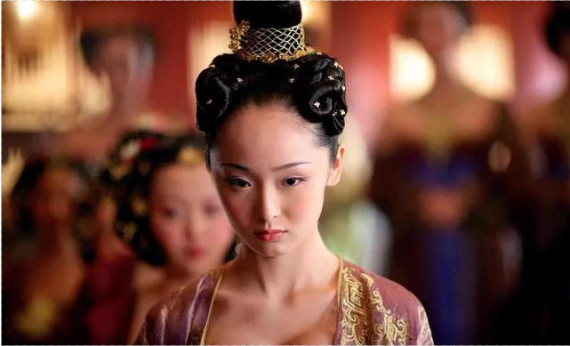 How carefully did the emperor check when he chose his concubines?There ...