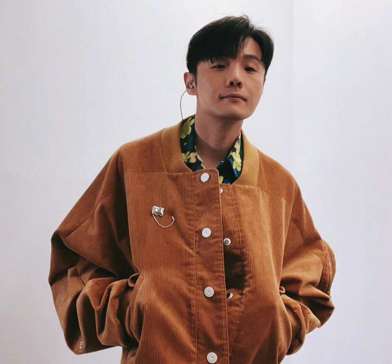Rainie Yang returned to Beijing's home, but Li Ronghao went to stay in ...