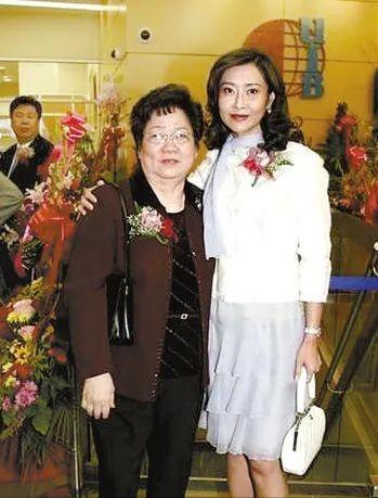 Sexy stunner Ye Yuqing: She became famous at the age of 24, and all men ...