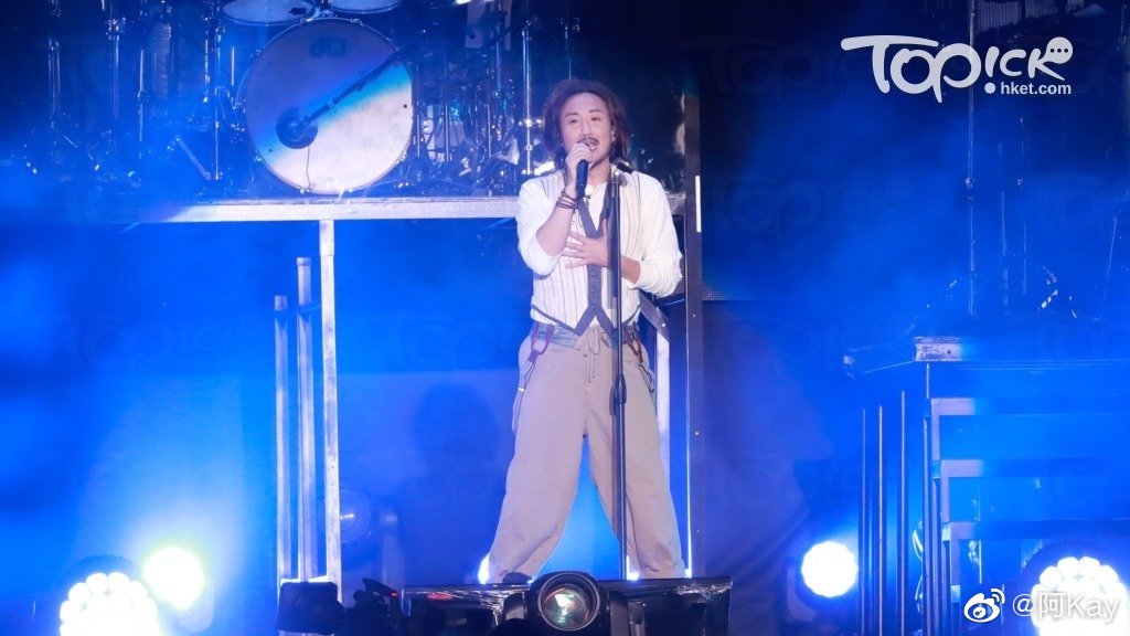 Ronald Cheng's concert is half of the Hong Kong entertainment venue ...