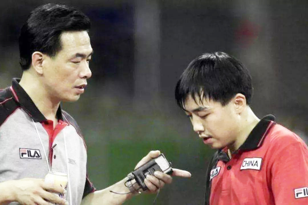 Unforgettable classic in table tennis! In the men's team melee in 1997 ...