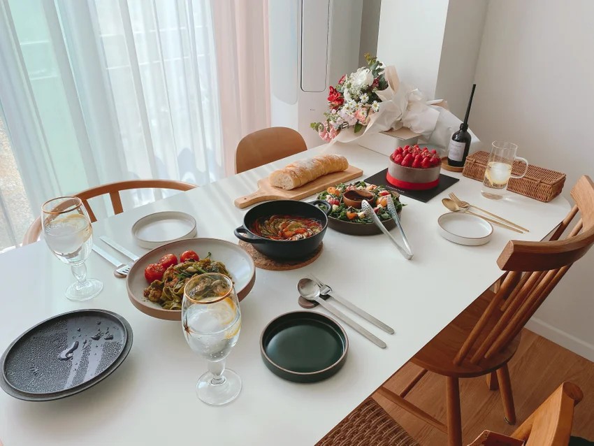 The small couple's 69 square meters home, mistress room changed to one ...