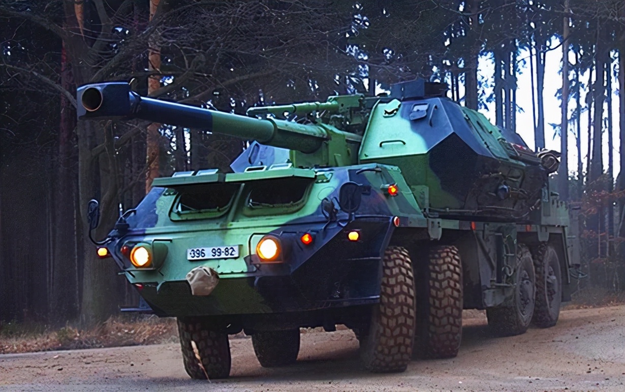 The product of the division of a small country, the new self-propelled ...