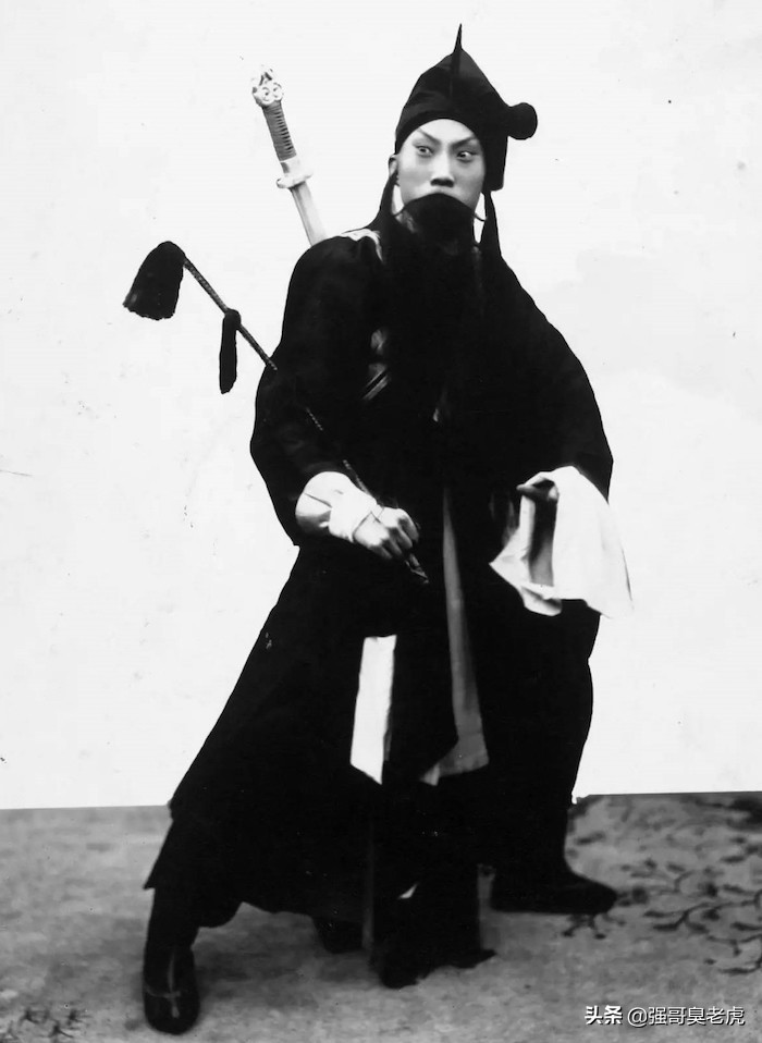 Two or Three Things about Peking Opera Actor Yu Shuyan (Shu Xia) - iNEWS