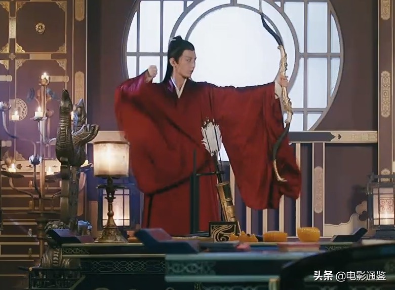 "The Song of You" warmed up after its star debut, Cheng Yi's silk red ...