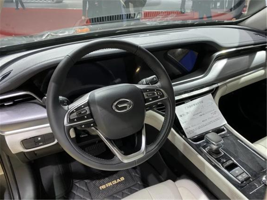 Another strength "Made in China"!The car is more than 5 meters long and ...