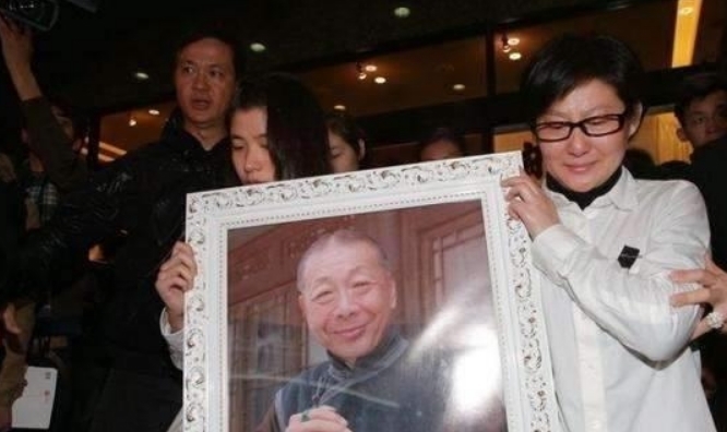 Marrying a wife in her 20s at the age of 50, Jackie Chan after his ...