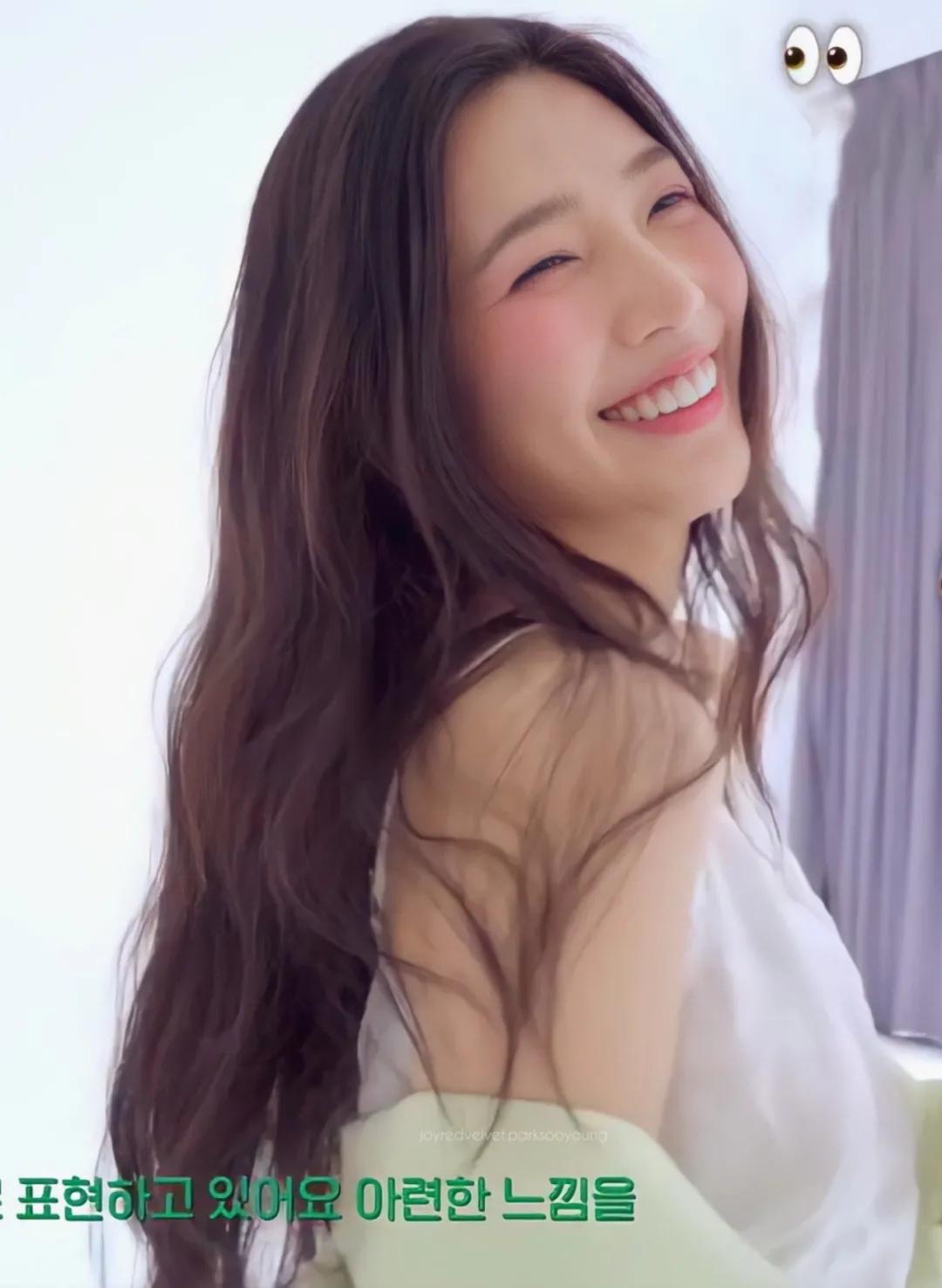 Liu Yifei laughed, her fairy spirit was destroyed?If you want to get a charming smile, you ...