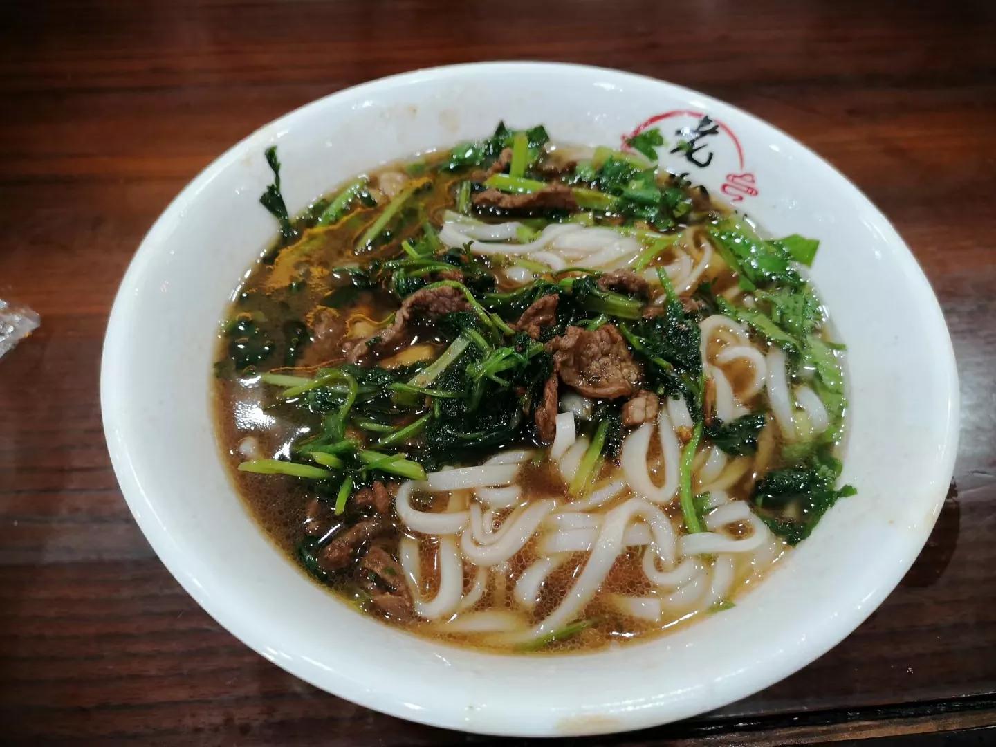 The authentic food of Changsha makes me diarrhea back to Shenzhen - iNEWS