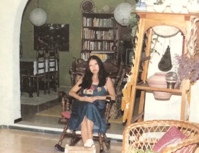 Sanmao showed love for a long distance, 77-year-old Wang Luobin, but ...