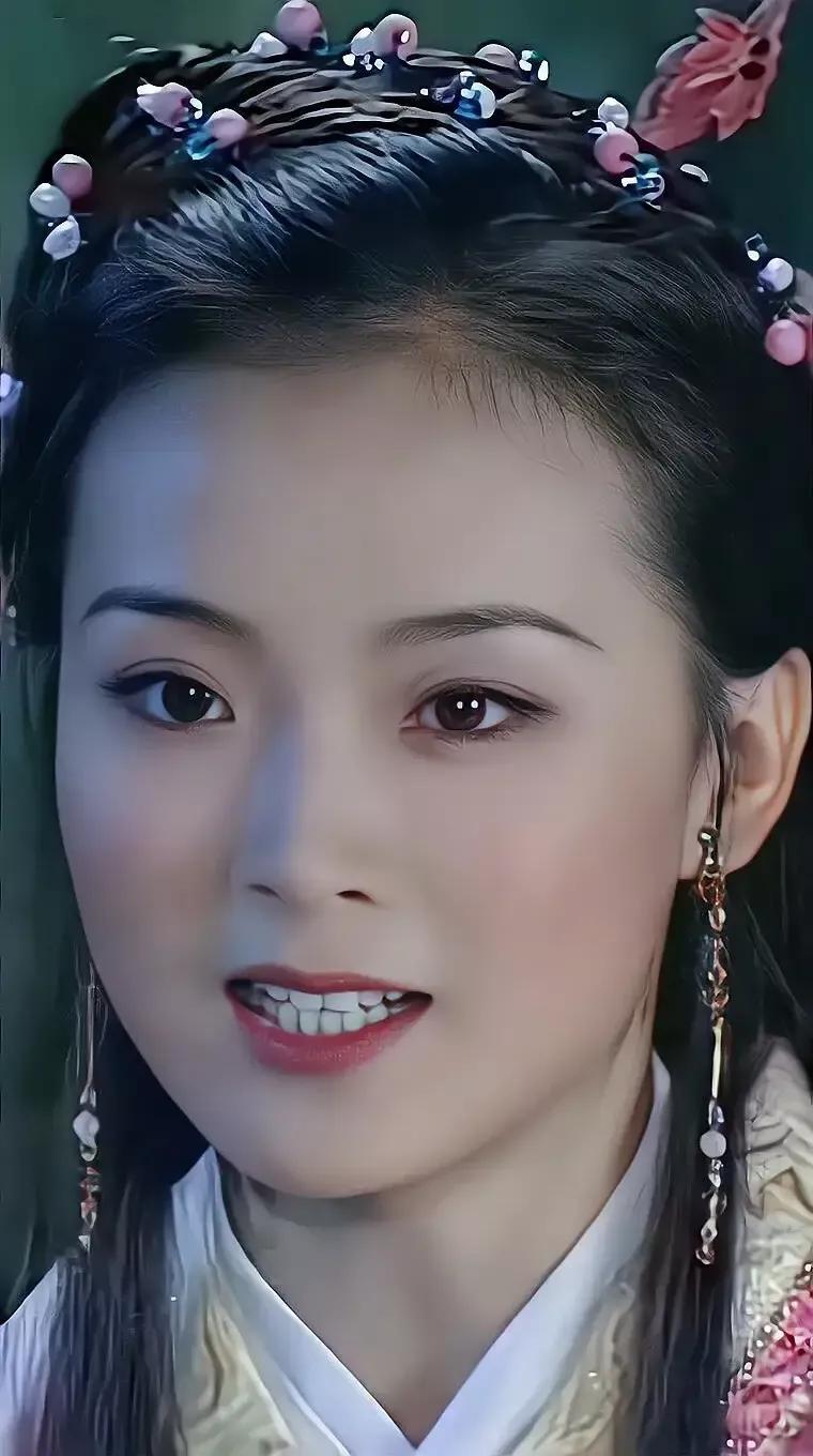 Beautiful Wang Yan - iNEWS