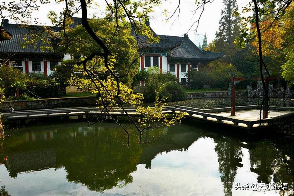 The quatrains of the third-rate poets have a profound meaning at the ...