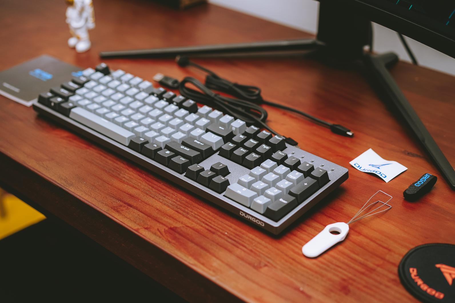 What is the experience of the favorite "Lightning Axis" of professional ...