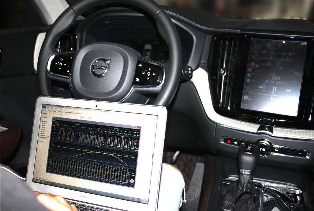 Volvo XC60 Car Audio Modification Case Shuttles the space of love and ...