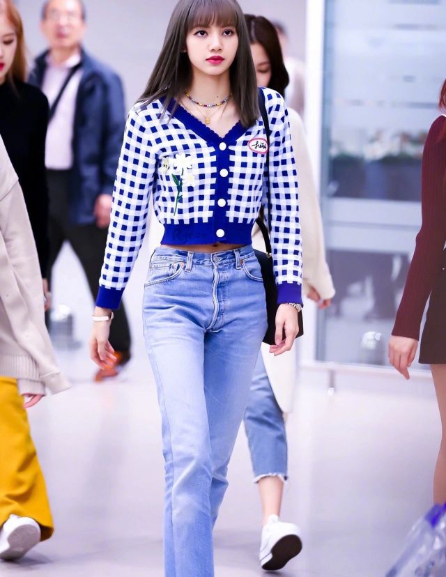 Lisa is salty or sweet, cool and sassy, can sing and dance, do you like ...