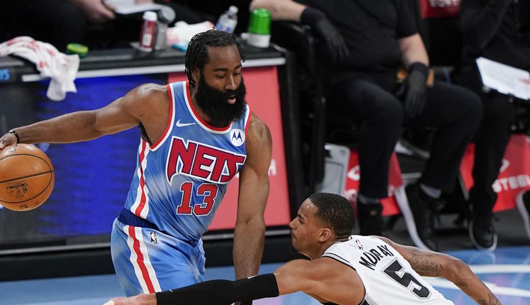 61% hit rate + 8 people scored in double figures!Harden Magic is on ...