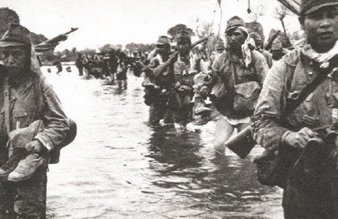 In 1938, when Chiang Kai-shek blew up the Yellow River embankment, how ...