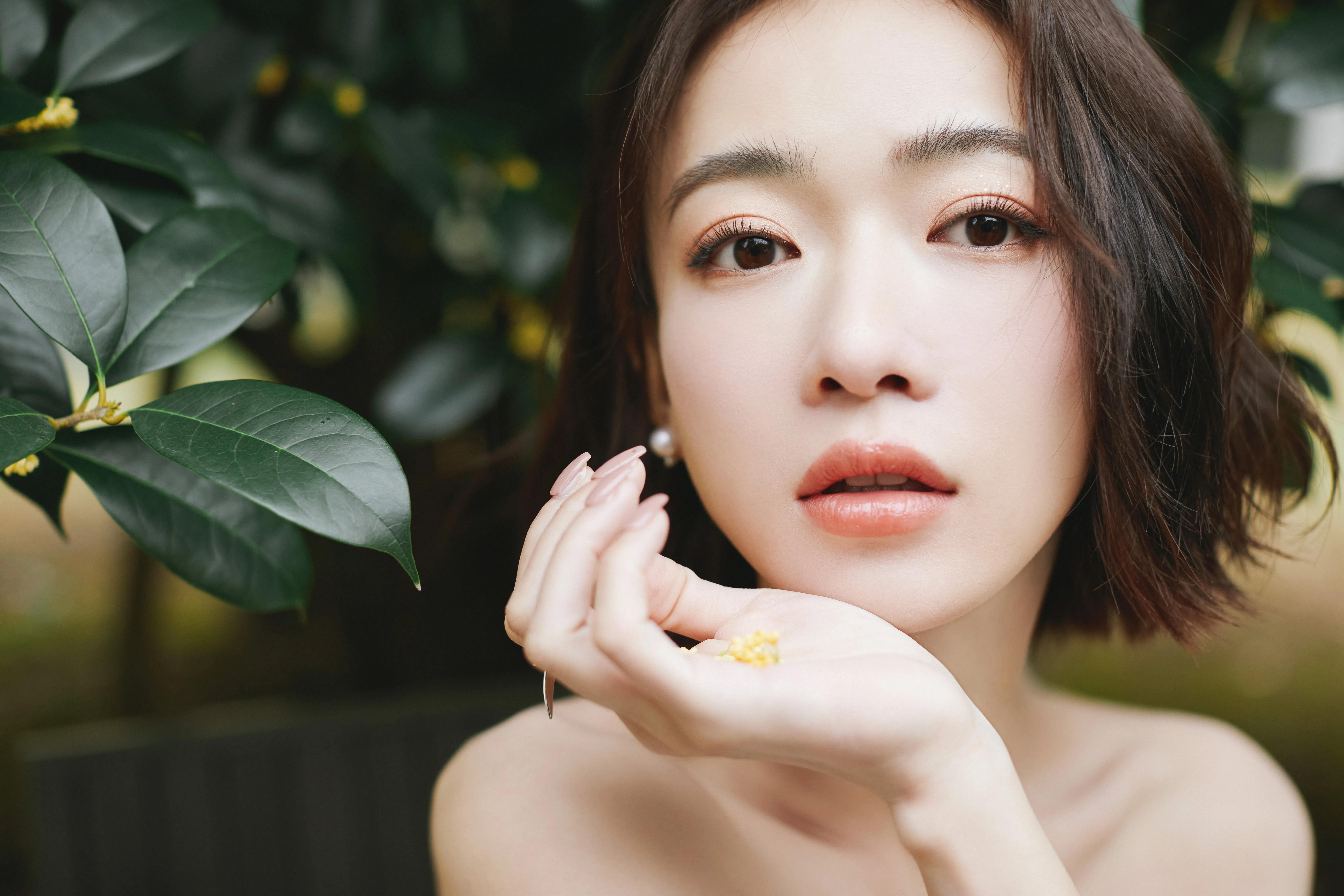 Star beauties: Qiang Dongyue, Wu Jinyan, Zhou Dongyu - iNEWS