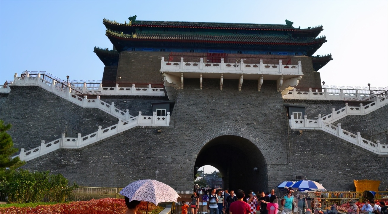 There is a Qianjin Gate at Zhengyang Gate. After reading it, I realized ...