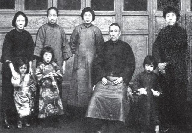 Why did Xiang Jingyu and Cai Hesen, who were praised by Mao Zedong as ...