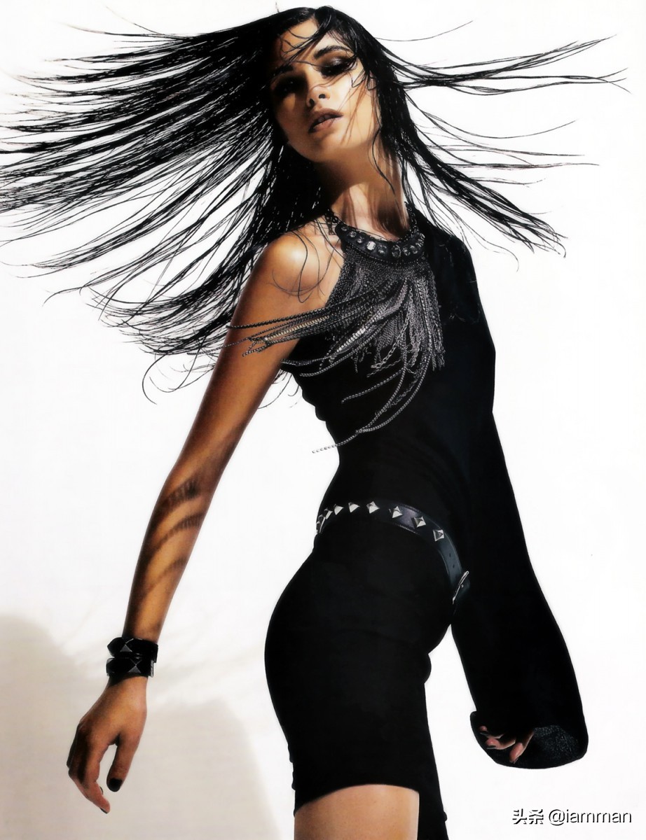 Montenegro's beautiful and strong model Marija Vujovic - iNEWS