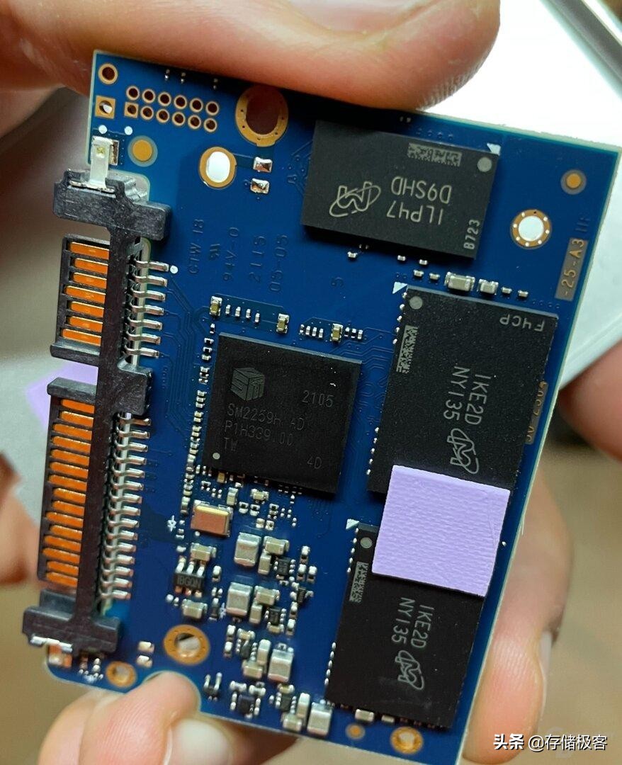 Buy new or old?Ready, a large wave of new solid-state hard drives are ...