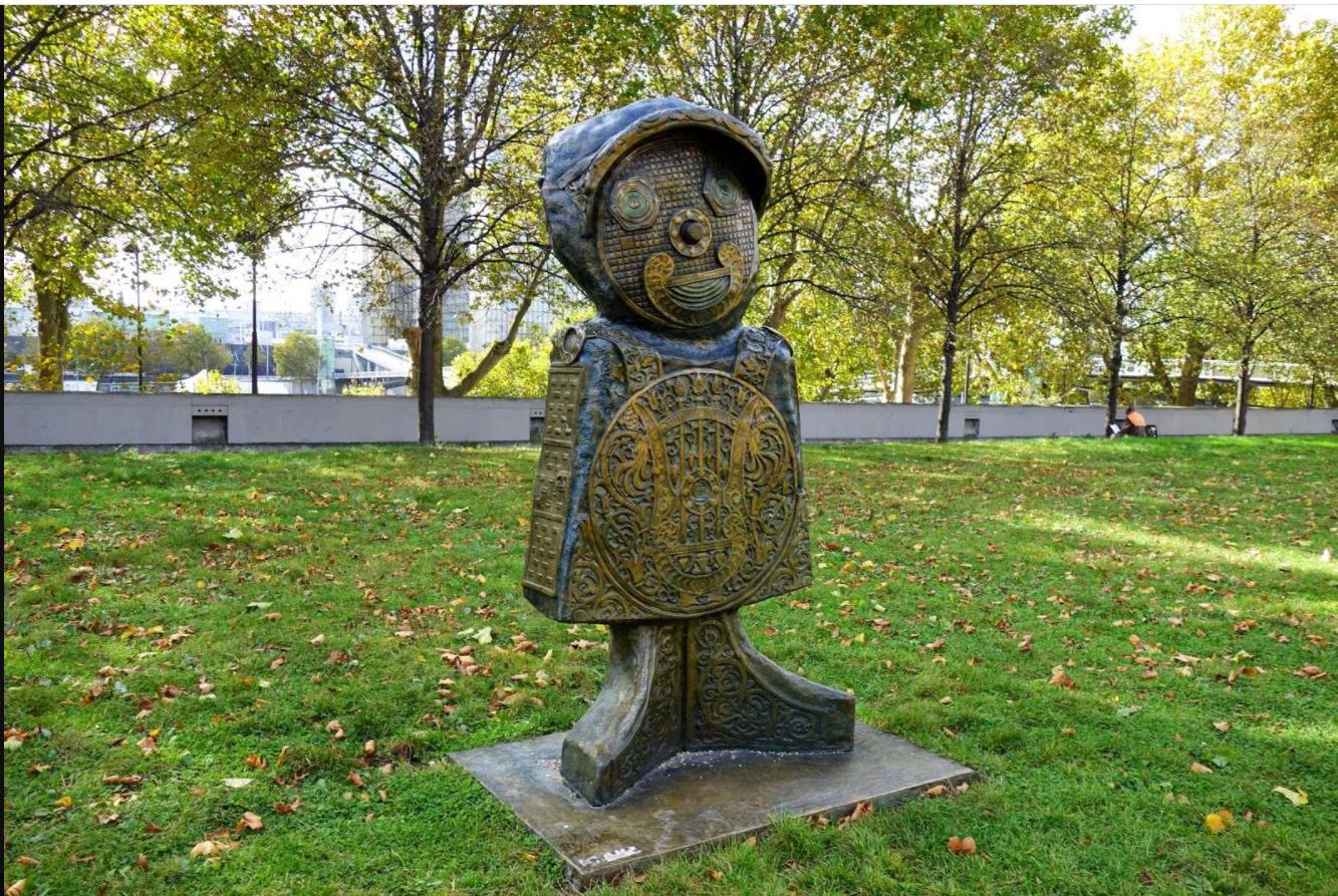 The 7 ugliest statues in Paris - iNEWS