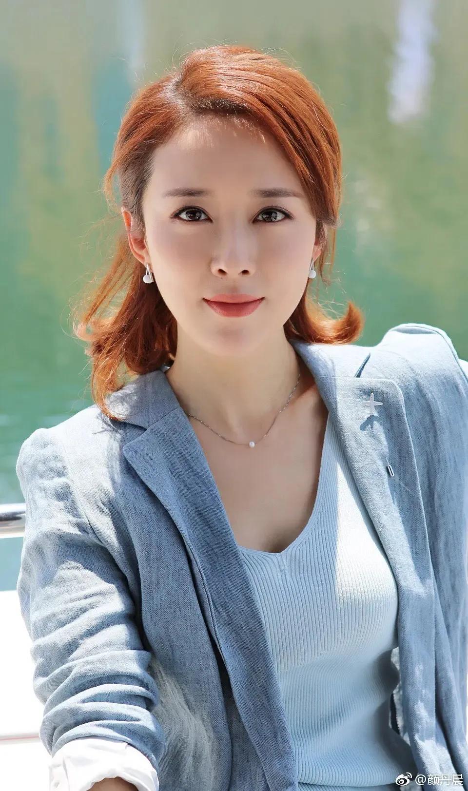 Yan Danchen has a very elegant temperament and a good figure - iNEWS