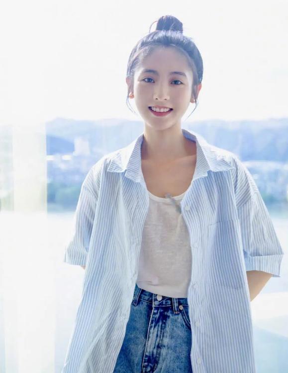 Xing Fei, who is only 157 in height, has been smashed by her dressing ...