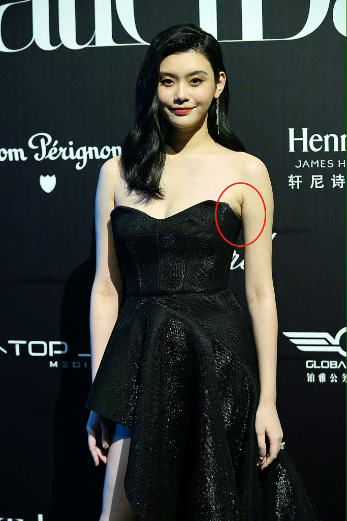 Xi Mengyao debuted with sister-in-law? He Chaoxin, 21, is no longer "drowsy" - iNEWS