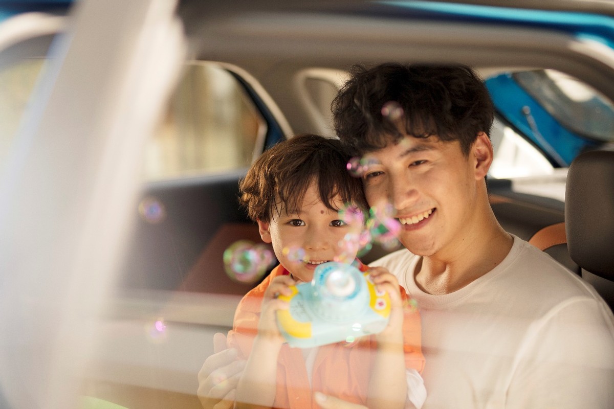 Take the baby for a drive, the dad of Xiti BYD e2 has something to say ...