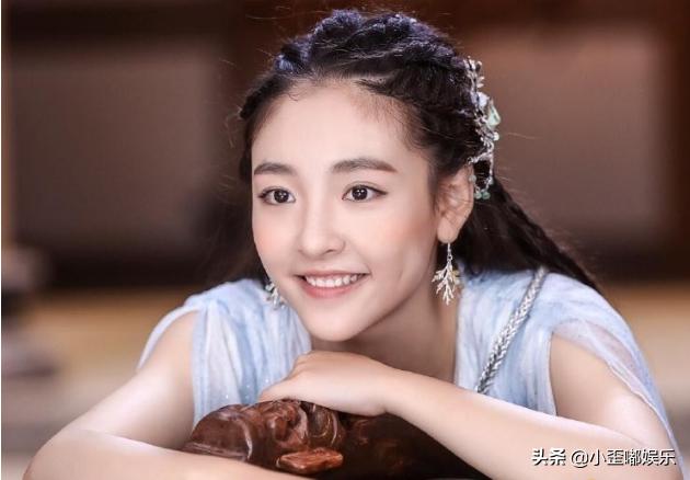 "Cute and clever" all rely on winking eyebrows?Let these actresses tell ...