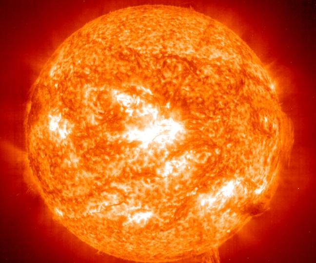 There is no oxygen in space, why can the sun "burn" for nearly 5 ...