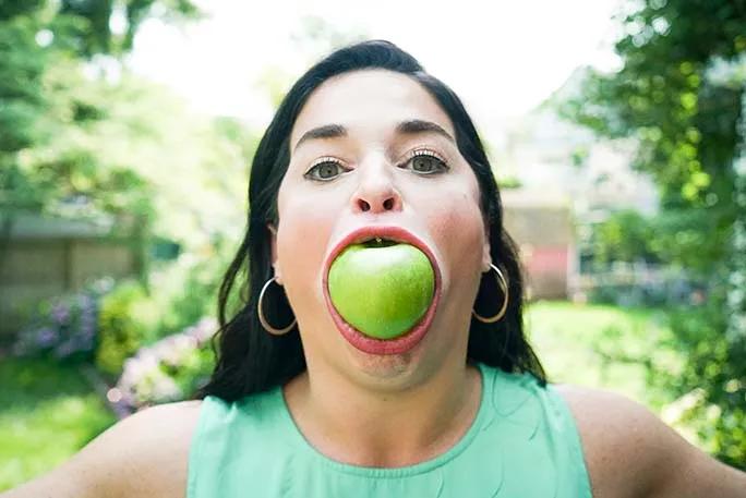 This internet celebrity with the largest mouth in the world can ...