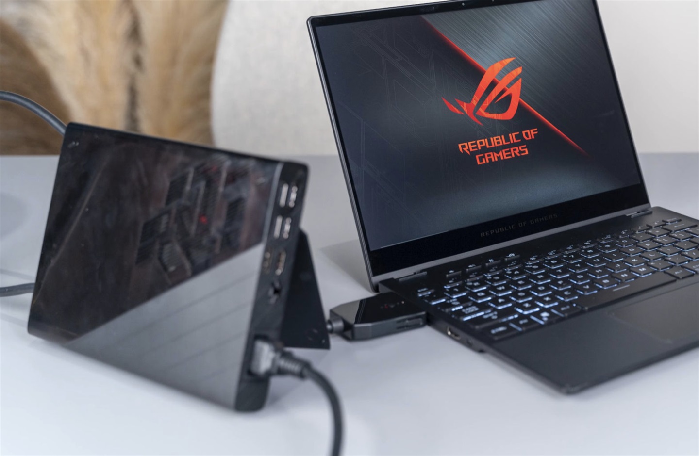 ROG releases XG graphics card docking station: lossless connection RTX ...
