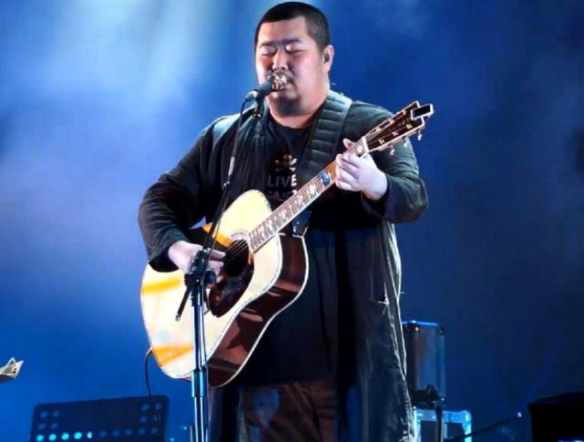 Song Dongye completely "breaks the defense" and swears at netizens ...