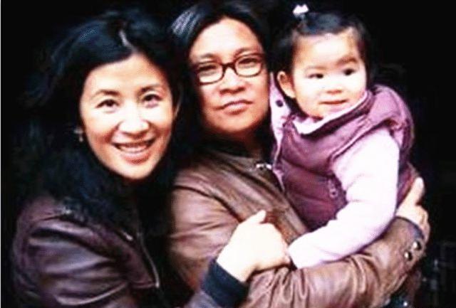 Star old couple show affection!Wu Junru Chen Kexin took out photos of the expedition and teased ...