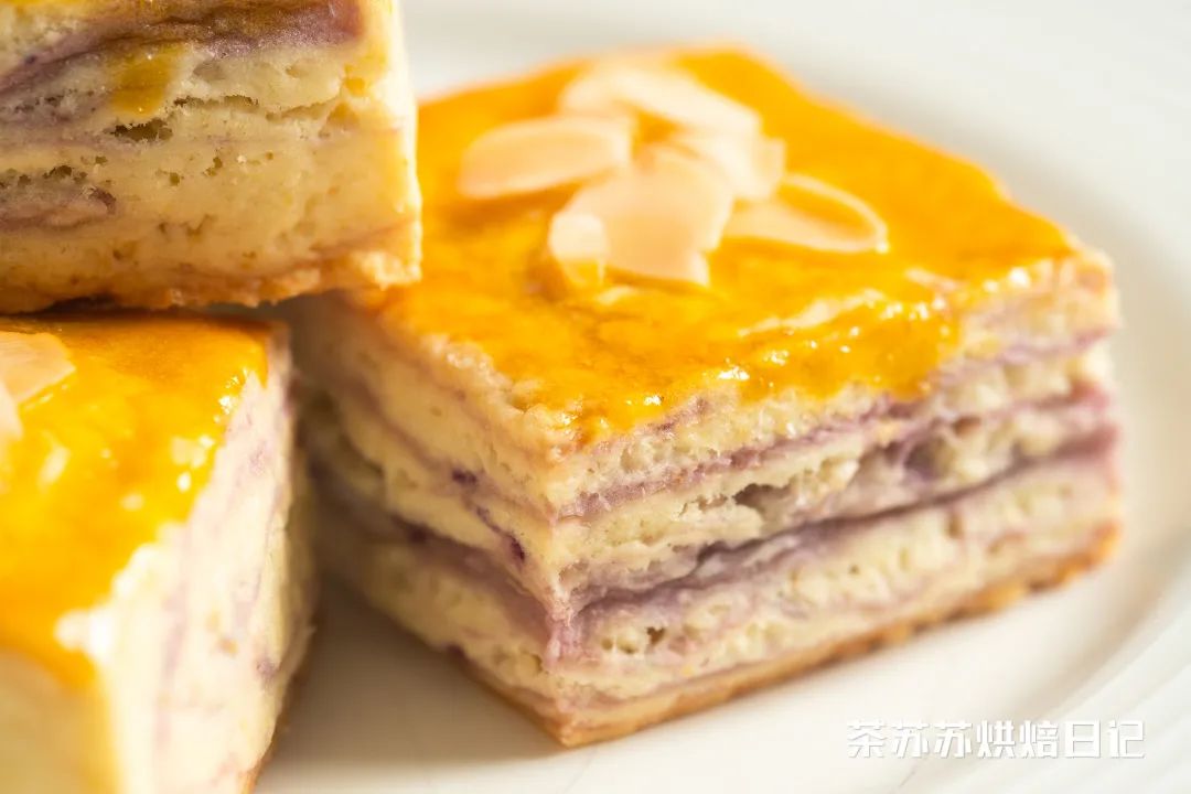 Taro mash can also be made into scones!Mix it with a touch, it's ...
