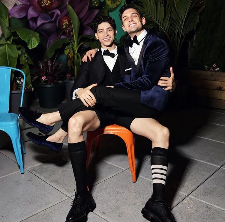 American actor Isaac Powell has become the newest star face of CALVIN ...