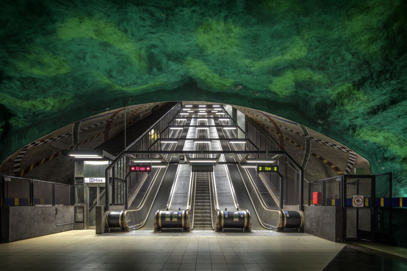 The deepest metro station in the world-Sofia Station on the Blue Line ...