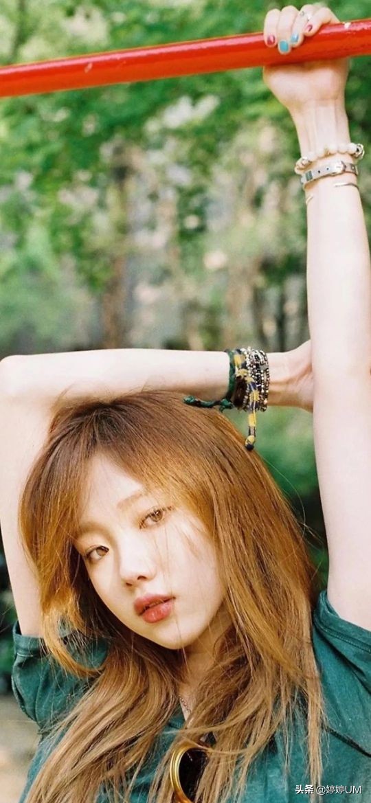 South Korean leg spirit Li Jingwen, the heroine in "Weightlifting Fairy ...